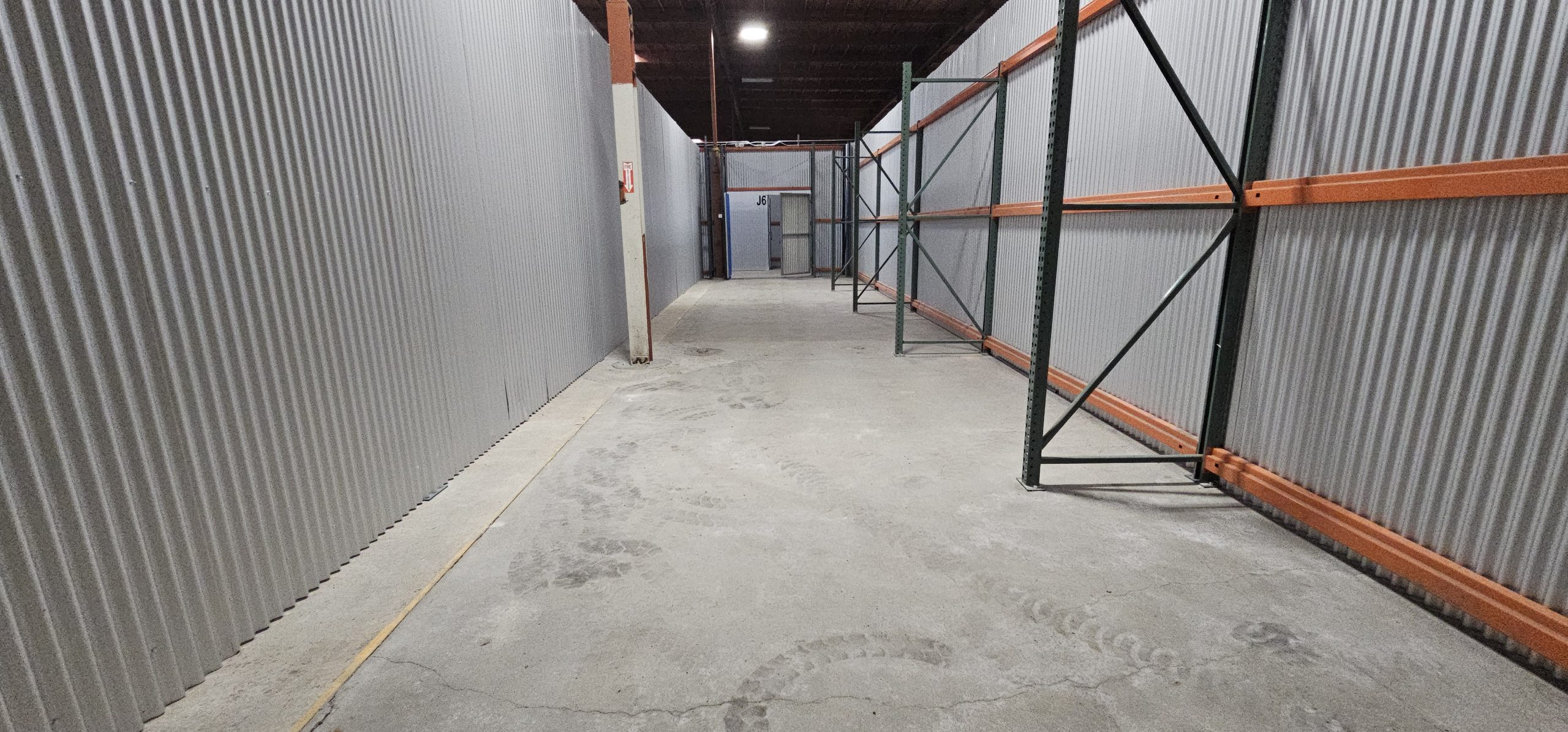 Small Warehouse Spaces for Rent in Hayward | ReadySpaces